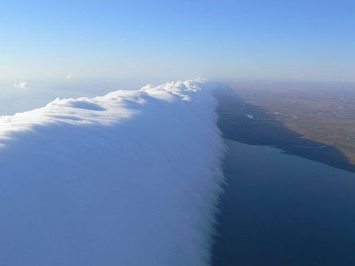 Mysterious Morning Glory Cloud Formation | Amusing Planet Mysterious Morning Glory Cloud Formation | Amusing Planet